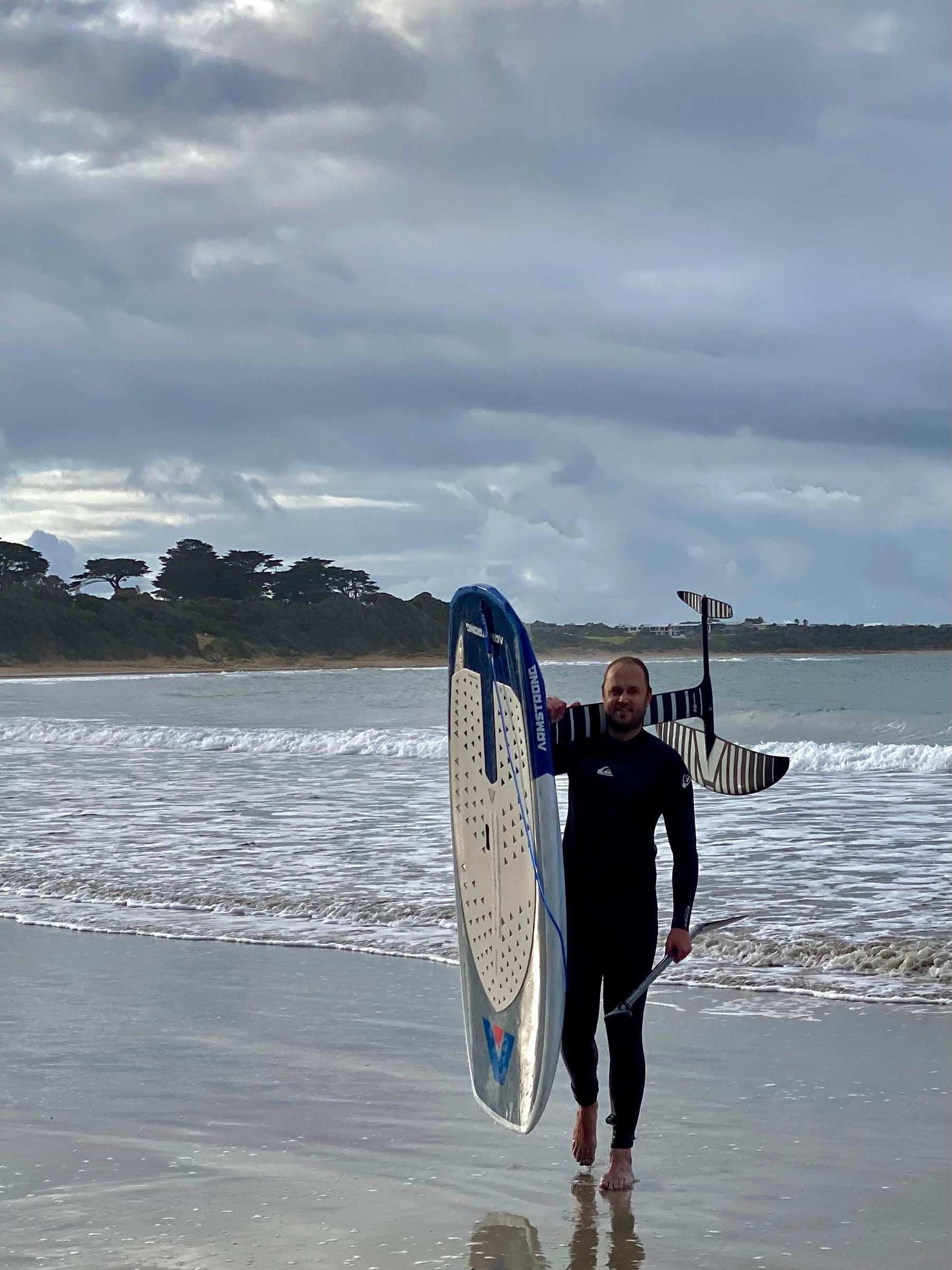 3 unexpected benefits of learning to foil surf – Stonker